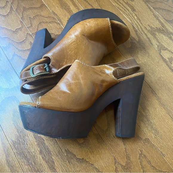 Sbicca | Shoes | Sbicca Redmond Brown Leather Platform Pump Sz9 | Poshmark